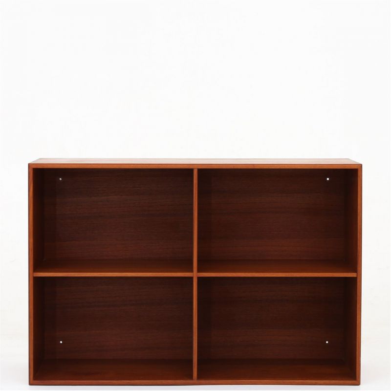 Half bookcase in teak