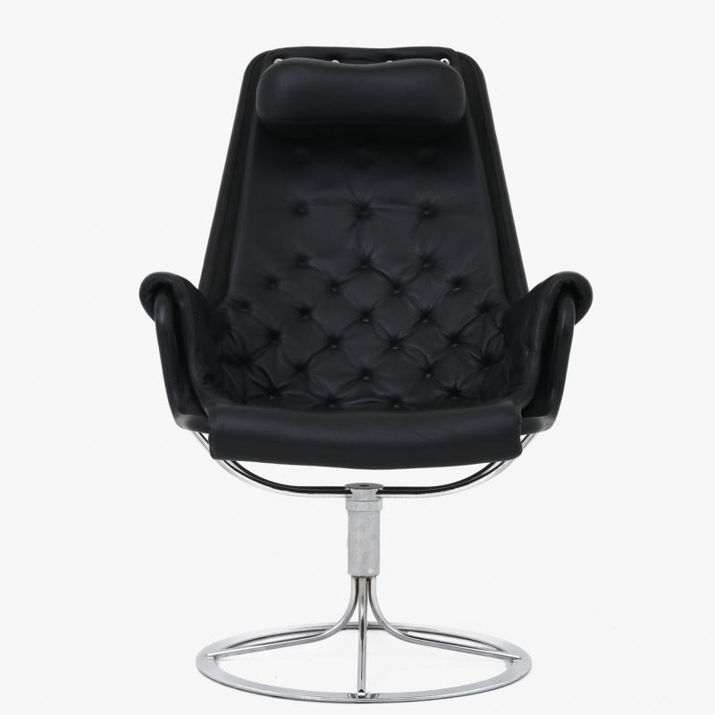 'Jetson' lounge chair in black leather