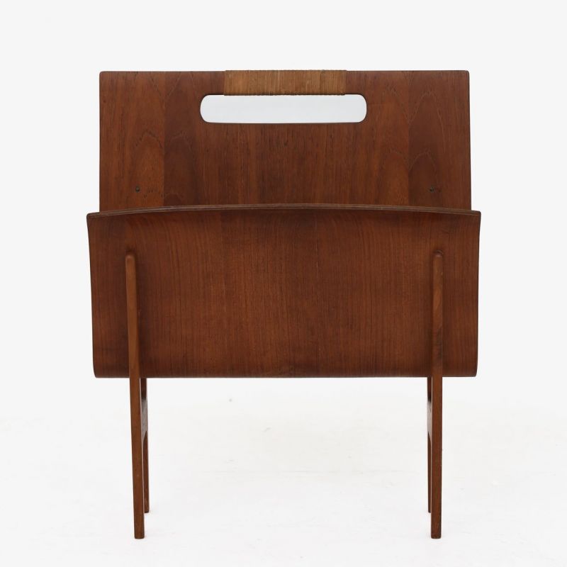 Magazine rack in teak