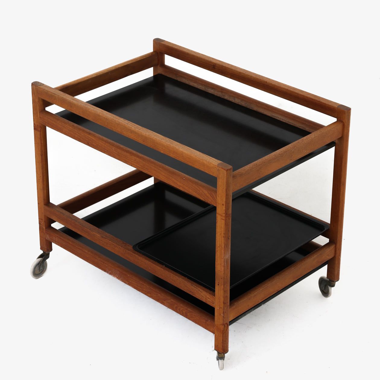 BM 5370 - Serving trolley in teak