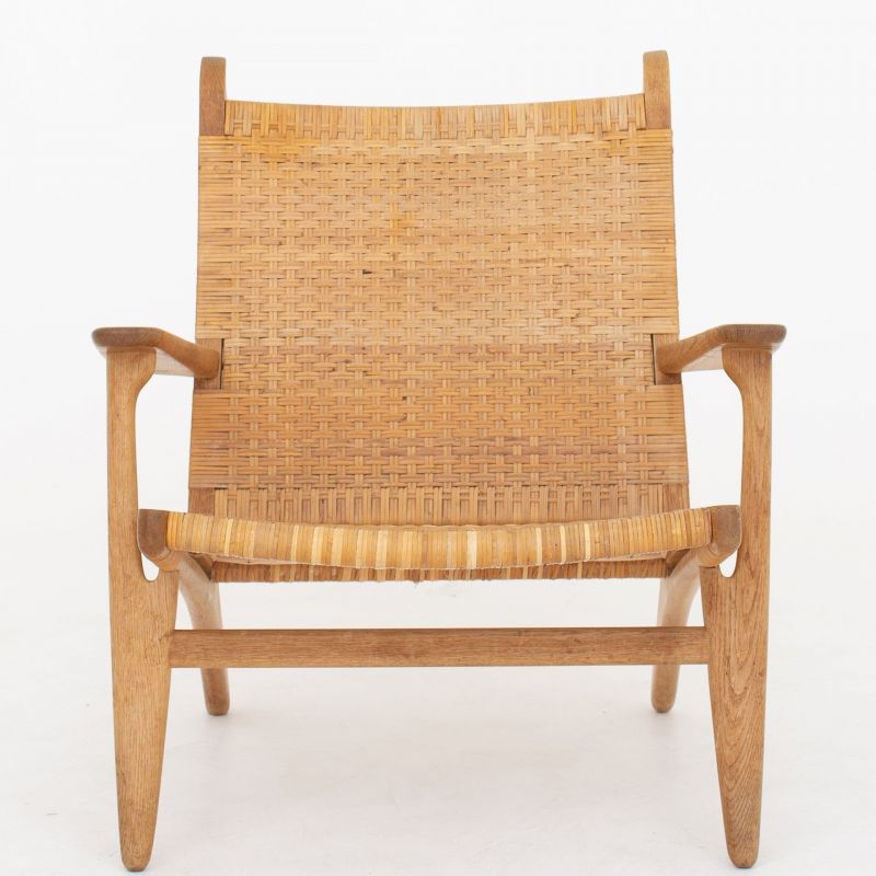 CH 27 - Easy chair in oak